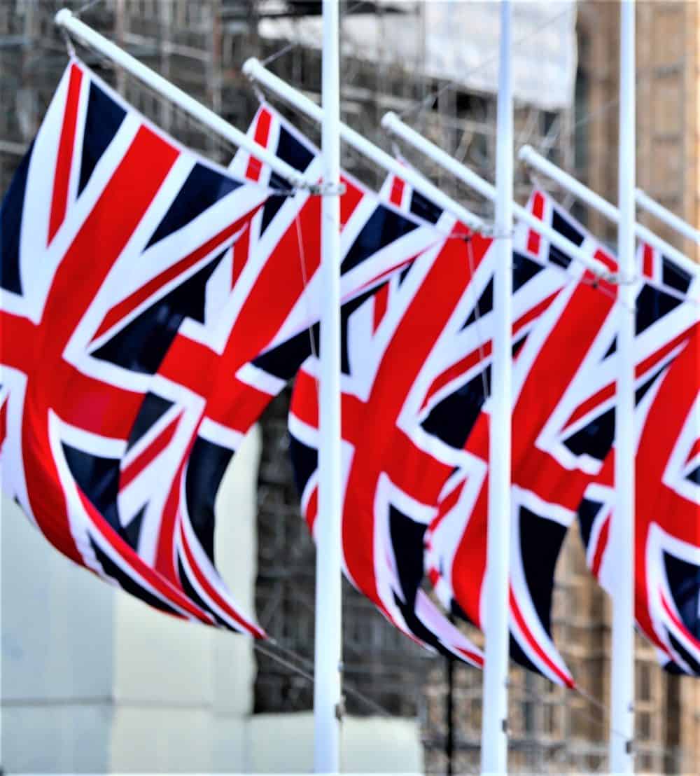 Deflation Persists in U.K. Shop Prices - Deflation.com